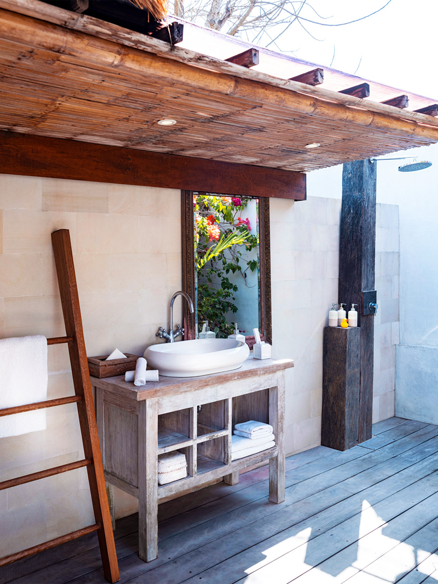 Photo Gallery | Villa Voyage - 5 bedroom beachfront villa, Nusa ...