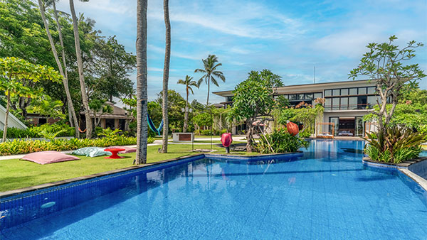 Private 8-bedroom Luxury Beachfront Event Villa in Bali Indonesia ...