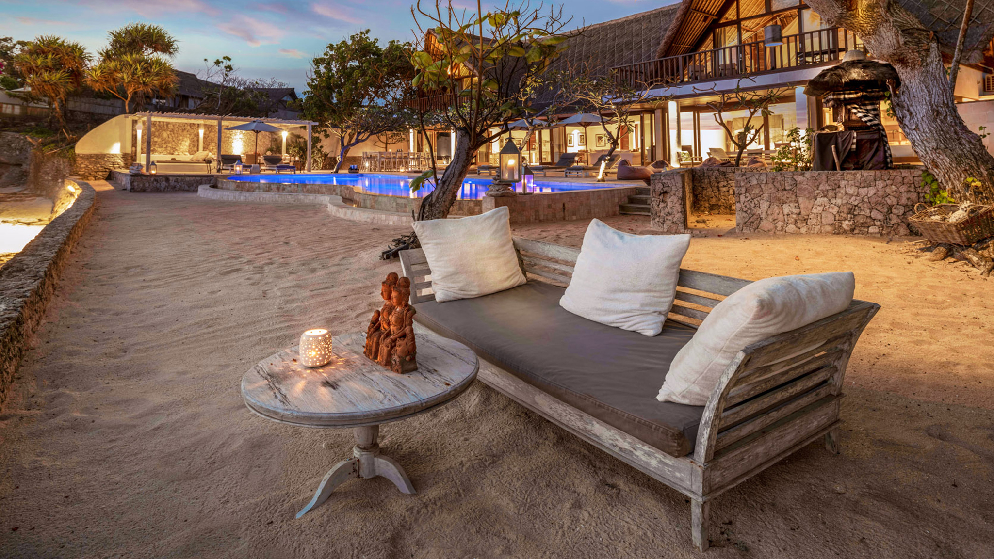 Photo Gallery | Villa Voyage - 5 bedroom beachfront villa, Nusa ...